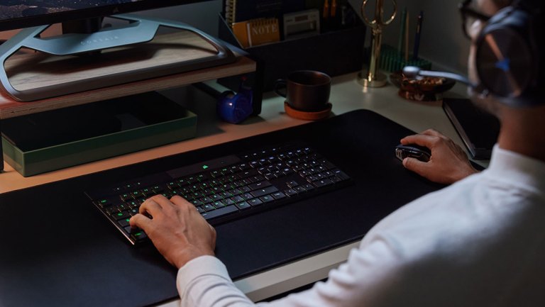 CORSAIR K100 AIR Wireless Mechanical Gaming Keyboard Out Now